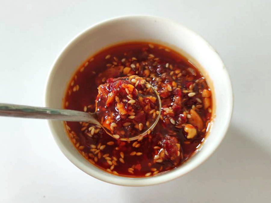 Chili Crunch : condiment umami savoureux et incontournable